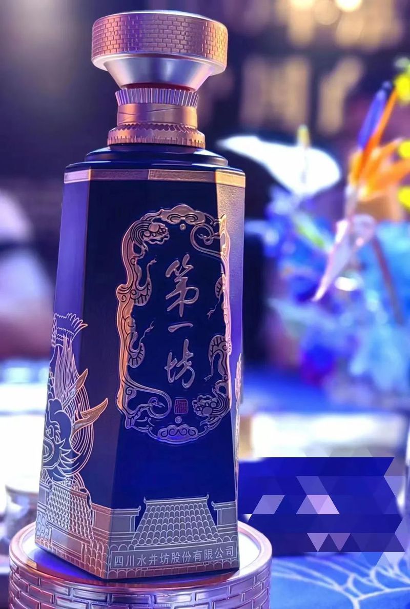 剑南春/水井坊不谋而合，千元之上“打擂台” - 中国白酒金三角